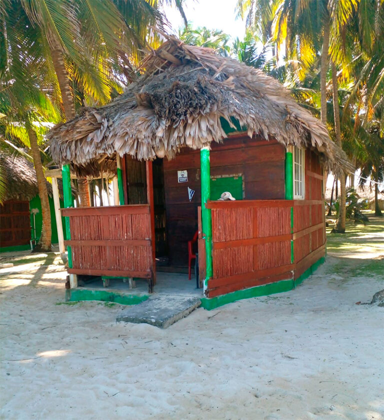 Choza indigena - Visit San Blas Panamá
